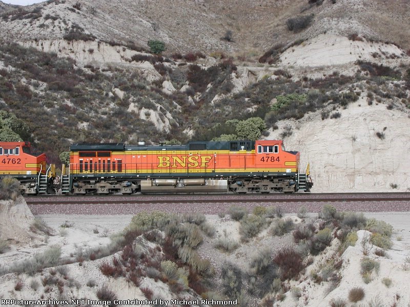 BNSF 4784
